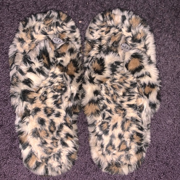 Aeropostale | Shoes | Flip Flip Cheetah Slippers | Poshmark